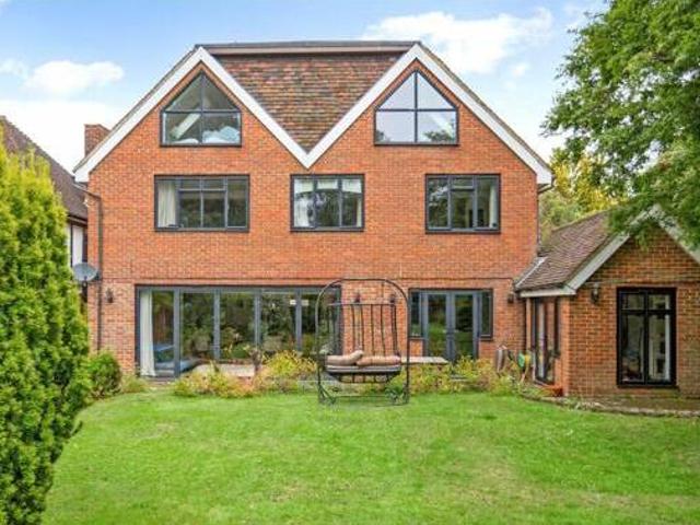 6 Bedroom Detached House For Sale In St. Albans