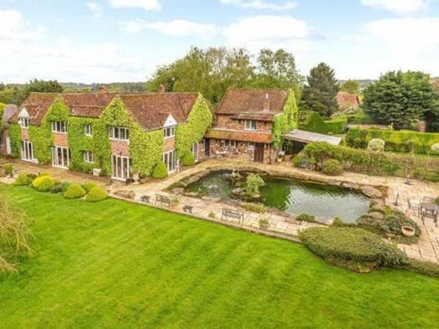 6 Bedroom Detached House For Sale In St. Albans