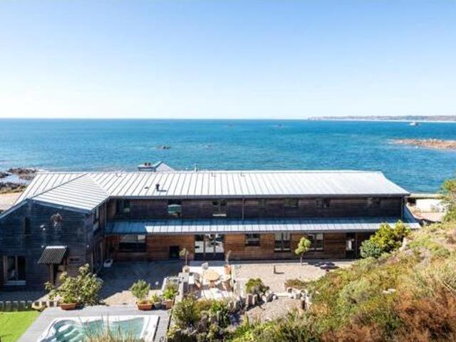 6 Bedroom Detached House For Sale In St. Brelade, Jersey