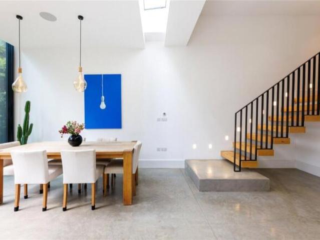 6 bedroom detached house for sale in Ponsonby Road, London, SW15