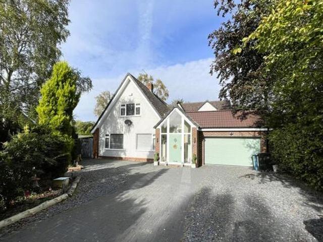 6 Bedroom Detached House For Sale In Ponteland, Newcastle Upon Tyne