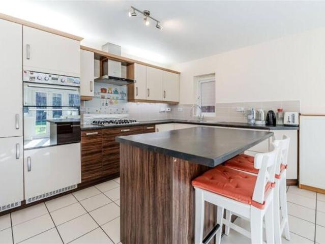 6 bedroom detached house for sale in Post Hill View, Pudsey, West Yorkshire, LS28