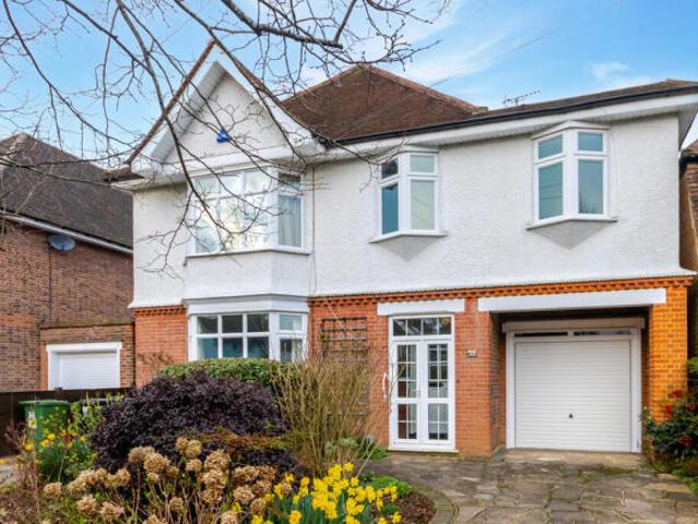 6 bedroom detached house for sale in Parkside Drive, Watford, WD17