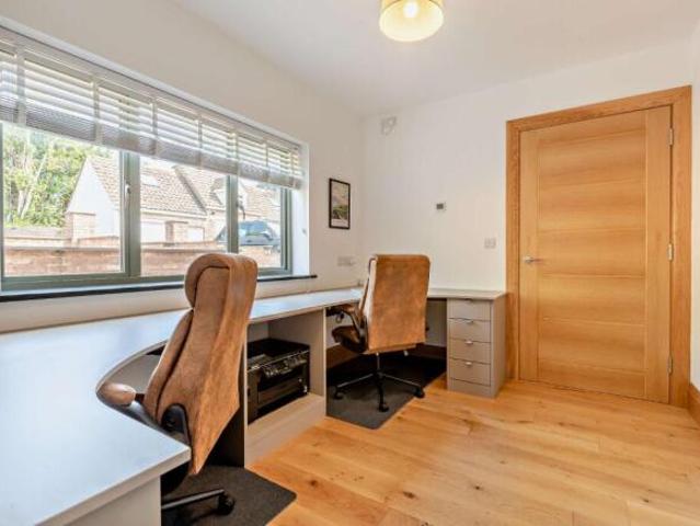 6 bedroom detached house for sale in Rosebarn Lane, Exeter, EX4