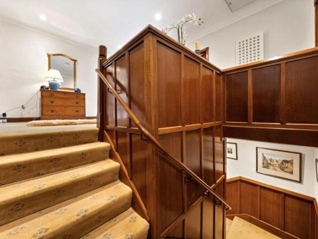 6 bedroom detached house for sale in Rossett Green Lane, Harrogate, HG2