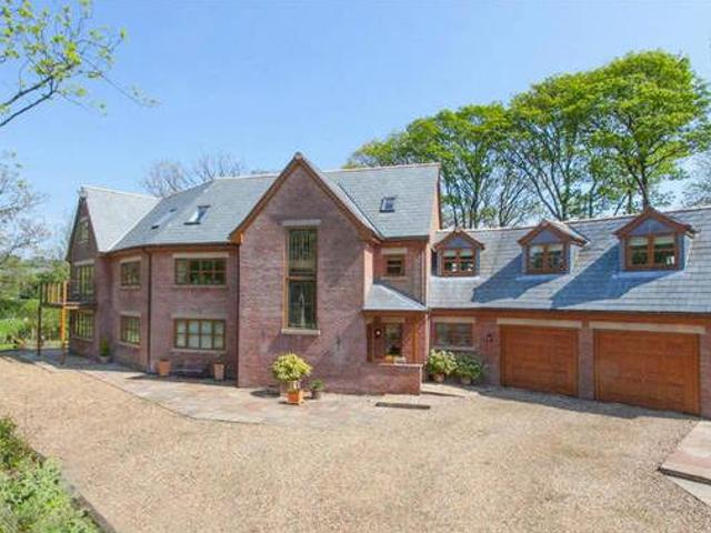 6 bedroom detached house for sale in Rivington Road Belmont Bolton Lancashire BL7 BL7