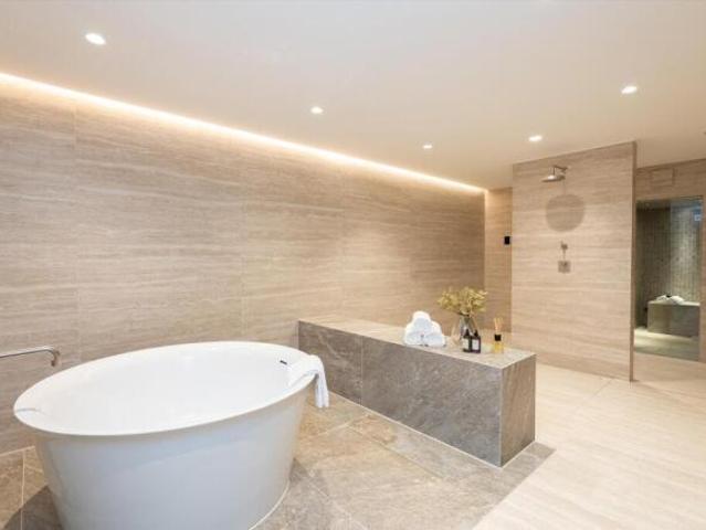 6 bedroom detached house for sale in Ridgway Gardens, Wimbledon, London, SW19