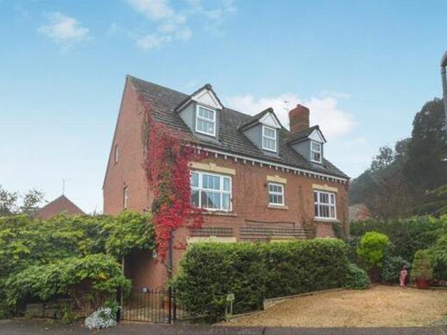 6 Bedroom Detached House For Sale In Rushden