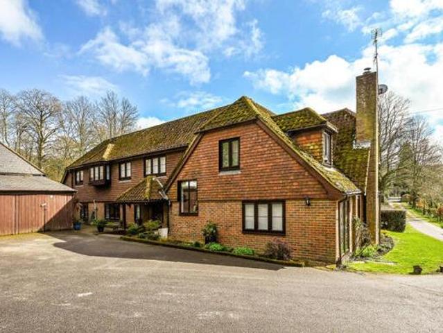6 Bedroom Detached House For Sale In Ryedown Lane, Romsey