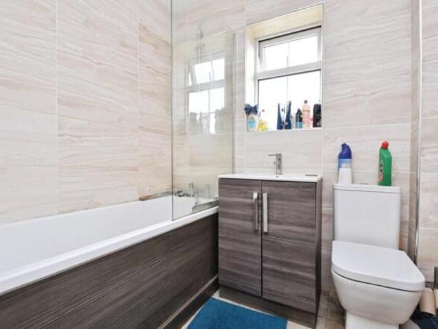 6 bedroom detached house for sale in Woodlands Road, Harrogate, HG2