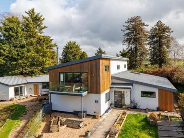 6 Bedroom Detached House For Sale In Wallington