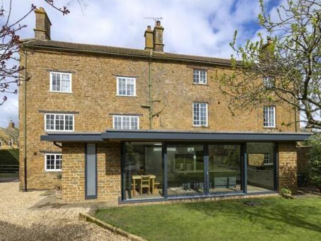 6 Bedroom Detached House For Sale In Warwick, Warwickshire