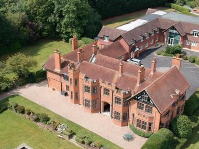 6 Bedroom Detached House For Sale In Warwickshire
