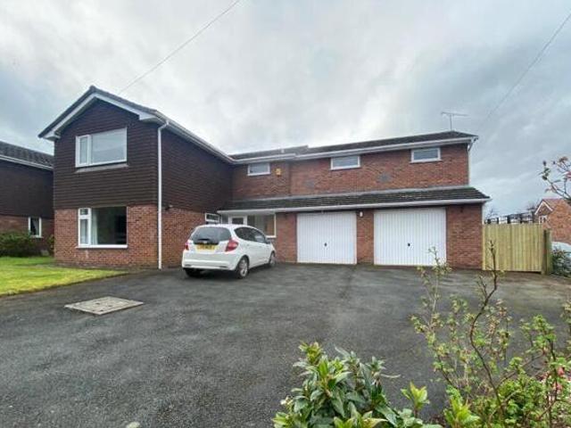 6 Bedroom Detached House For Sale In Weaverham