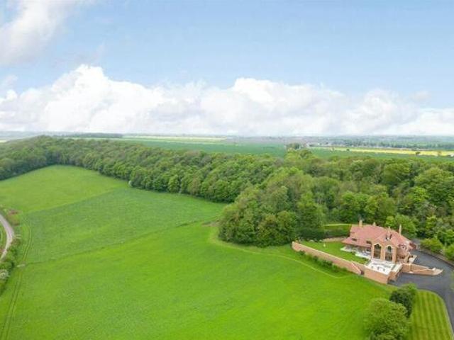 6 Bedroom Detached House For Sale In Wentbridge, West Yorkshire
