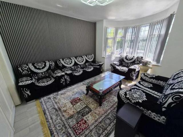 6 bedroom detached house for sale in Wheelers Lane, Kings Heath, B13