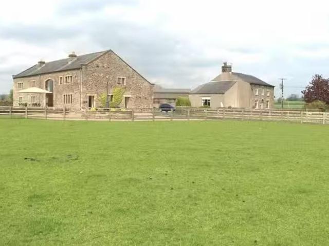 6 bedroom detached house for sale in Withgill Fold, Withgill.