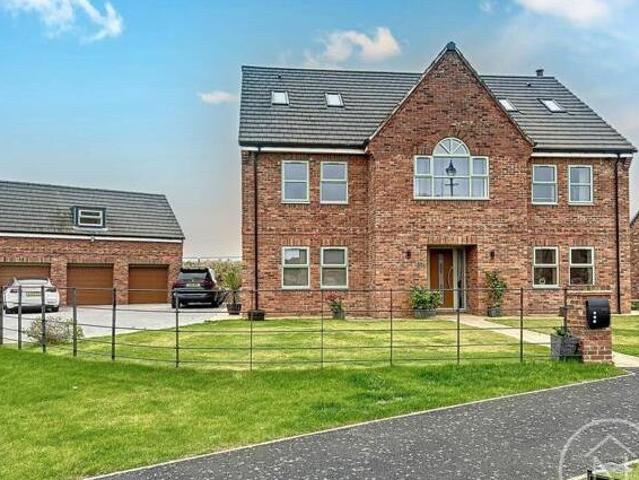 6 Bedroom Detached House For Sale In Wynyard