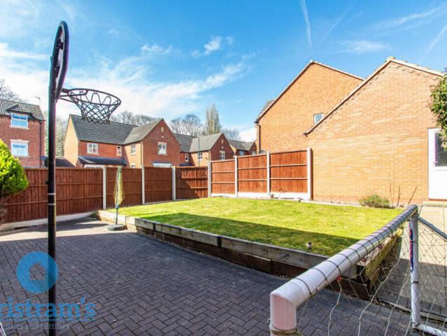 6 bedroom detached house for sale in Tom Blower Close, Wollaton, NG8