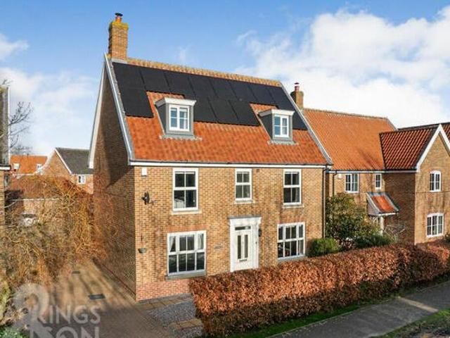 6 Bedroom Detached House For Sale In Tacolneston