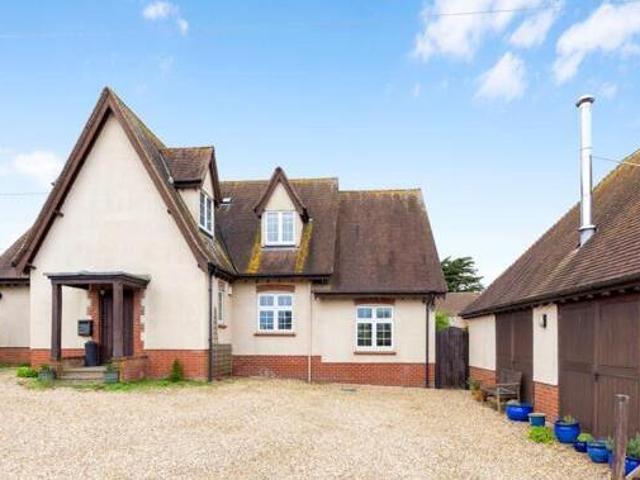 6 Bedroom Detached House For Sale In Thornhill Road, Stalbridge
