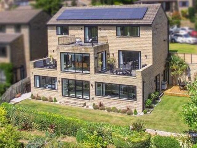 6 Bedroom Detached House For Sale In Thornhill