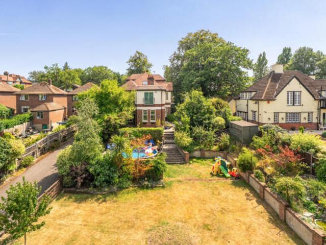 6 bedroom detached house for sale in Thorold Road, Bitterne Park, Southampton, Hampshire, SO18