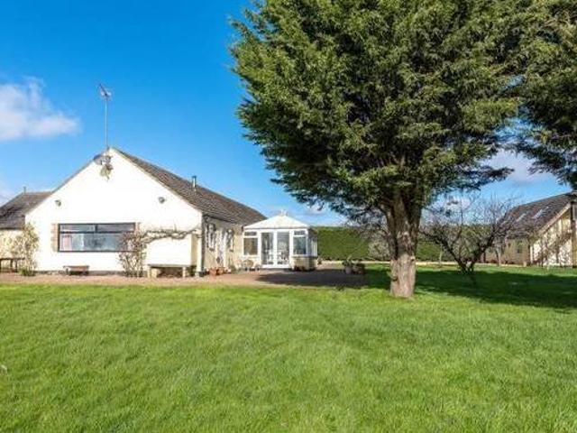 6 bedroom detached house for sale in Yew Tree Farm The Ridgeway Banbury Oxfordshire OX15 OX15