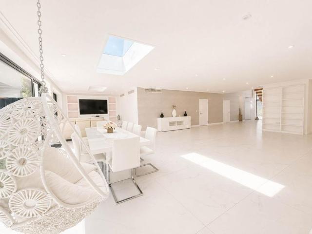 6 bedroom detached house to rent