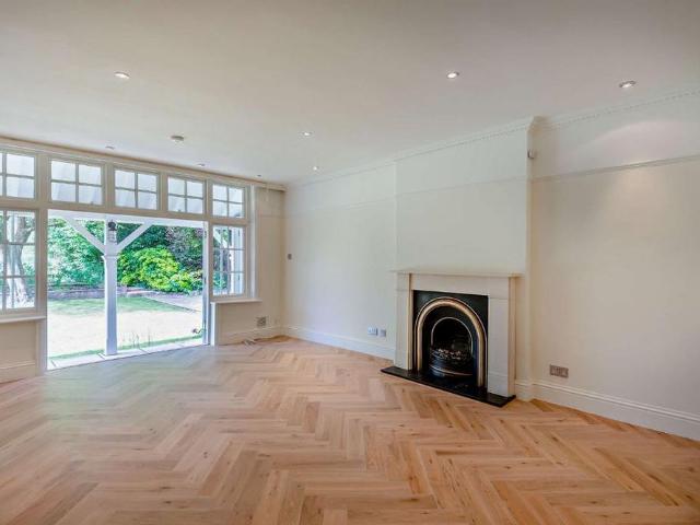 6 bedroom detached house to rent