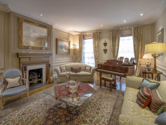 6 bedroom detached house to rent