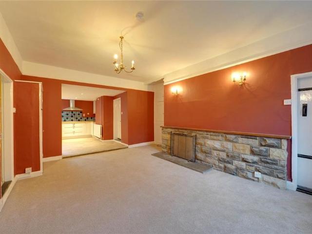 6 bedroom detached house to rent