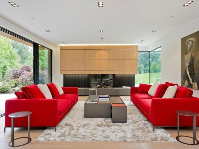 6 bedroom detached house to rent