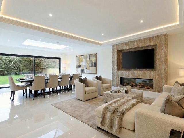 6 bedroom detached house to rent