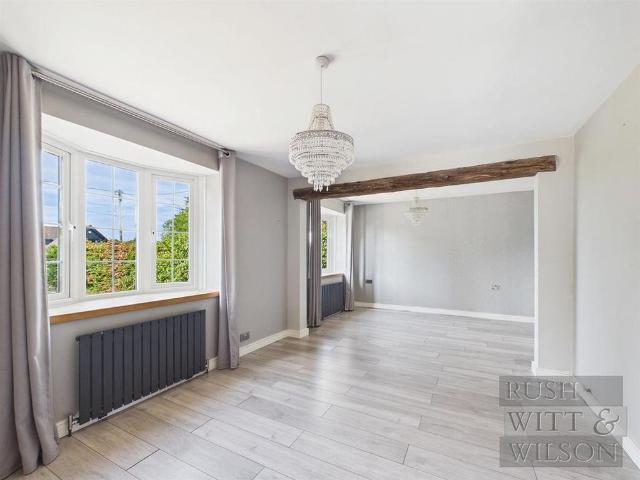 6 bedroom detached house to rent