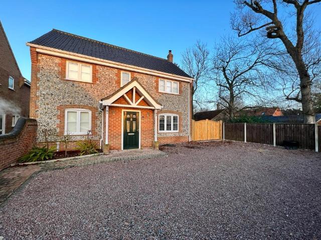 6 bedroom detached house to rent
