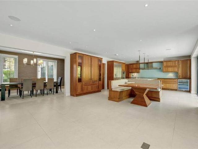 6 bedroom detached house to rent