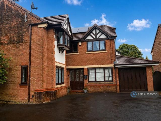 6 bedroom detached house to rent