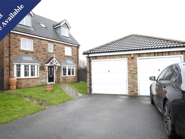 6 bedroom detached house to rent