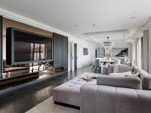6 bedroom detached house to rent