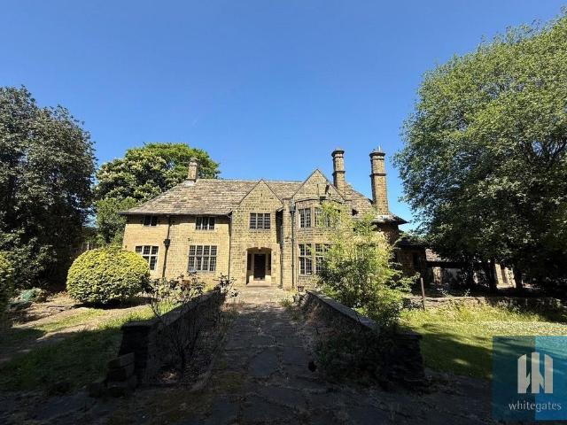 6 bedroom detached house to rent