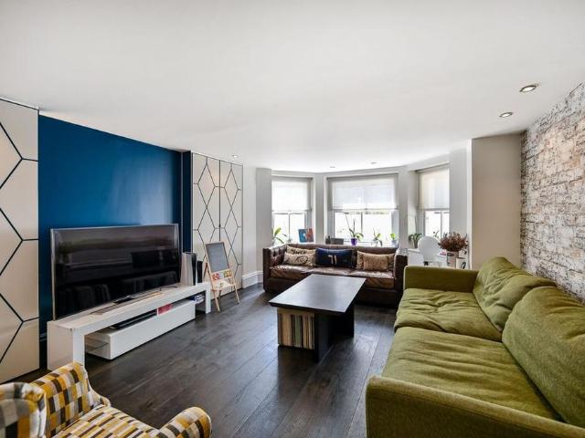 6 bedroom detached house to rent