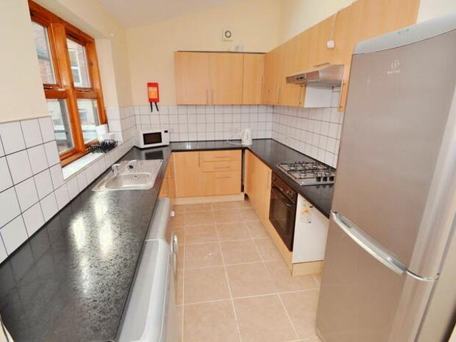 6 Bedroom Detached House To Rent In Balfour Road, Lenton, Nottingham, NG7