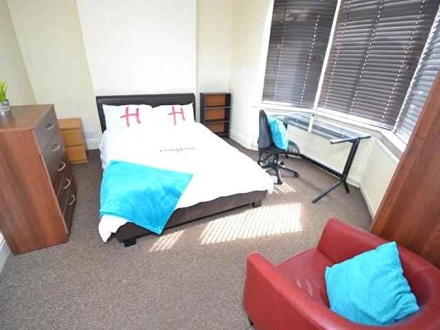 6 Bedroom Detached House To Rent In Johnson Road, Lenton, Nottingham, NG7