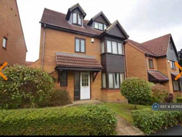 6 Bedroom Detached House To Rent In Knapp Gate, Shenley Church End, Milton Keynes, MK5