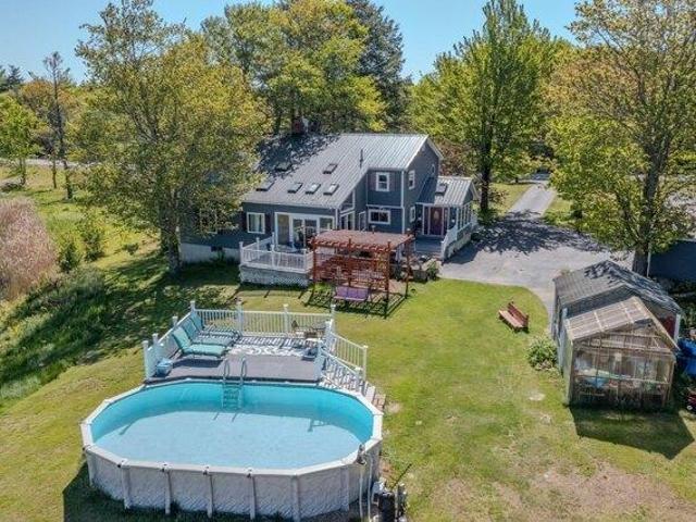 6 bedroom, Deerfield NH 03037 103098879