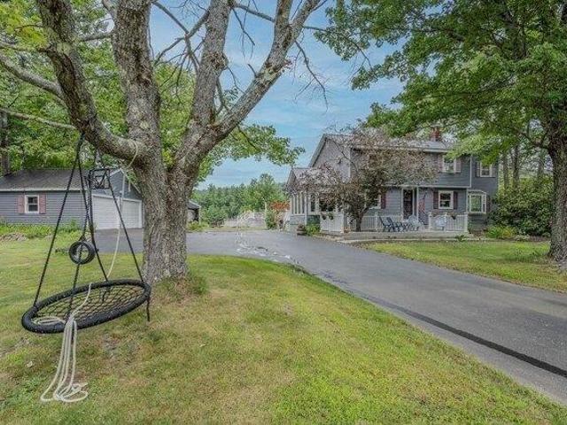 6 bedroom, Deerfield NH 03037 105106131