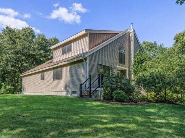 6 bedroom, Derry NH 03038 LS102447346