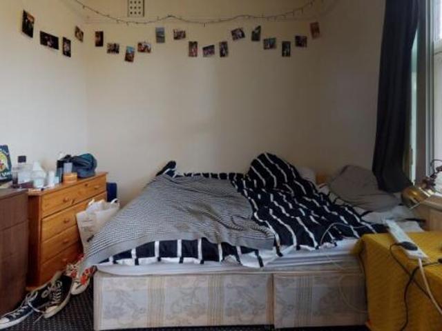 6 bedroom end of terrace house for rent in Lucas Place, Woodhouse, Leeds, LS6