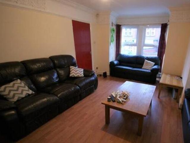 6 Bedroom End Of Terrace House For Rent In Woodhouse